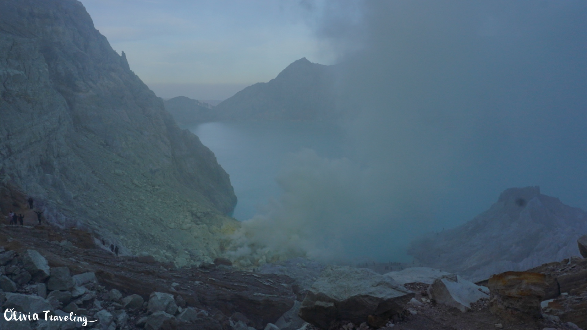 印尼爪哇島｜世界唯二藍火：伊真火山(Gunung Ijen)跟團一日遊行程分享 - 歐粒旅行中Olivia Traveling